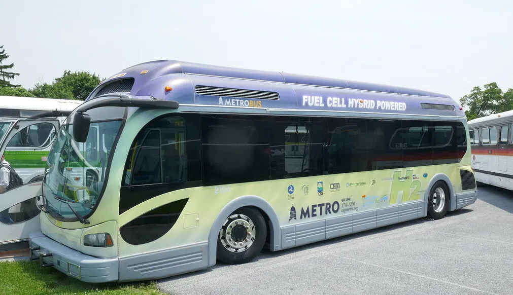 First-Ever Proterra Hybrid Fuel Cell Bus Honored at Museum of Bus ...