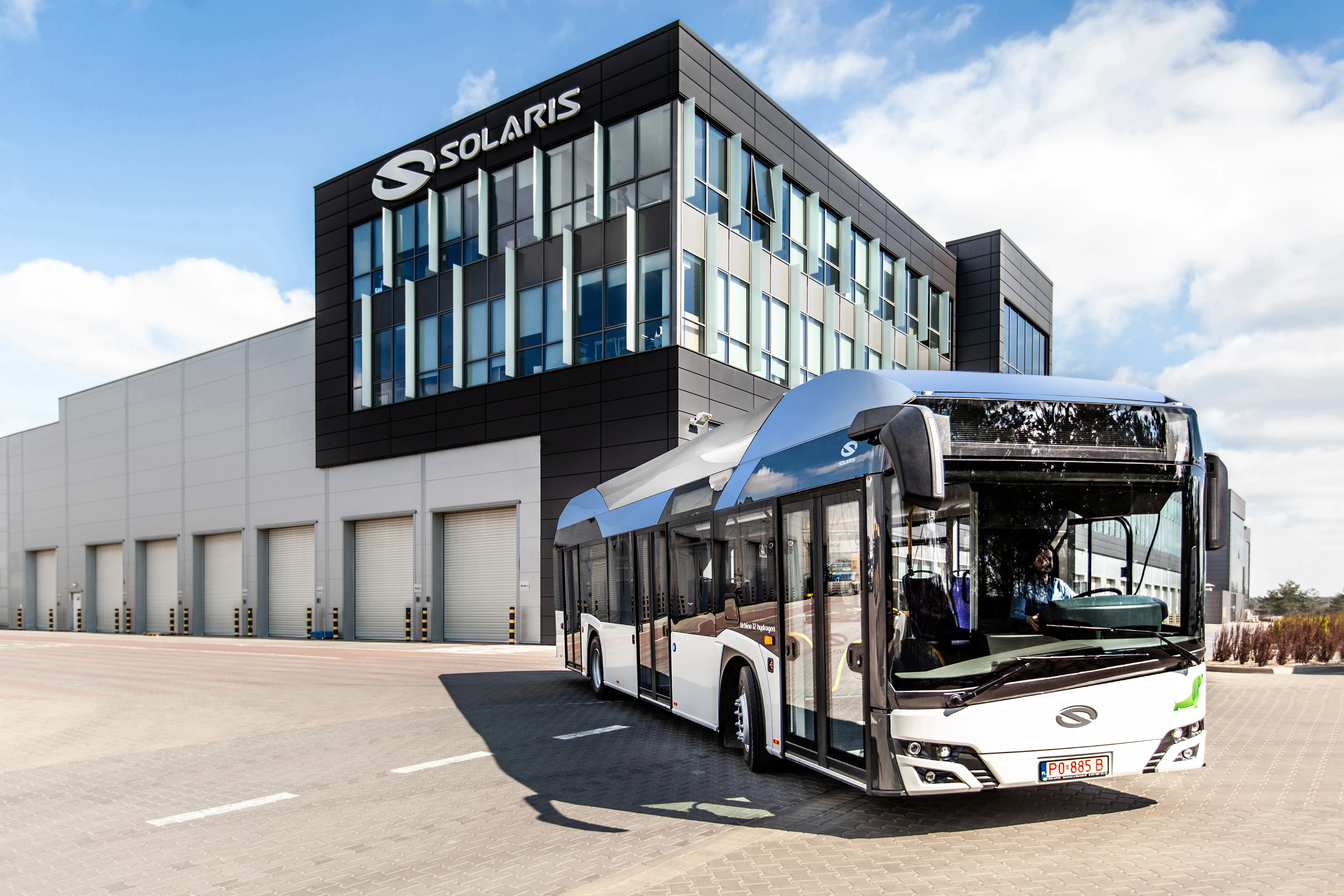 Solaris Presents World Premier of Solaris Urbino 12 Hydrogen Bus ...