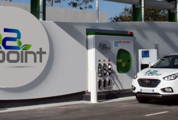 World’s First: Forze VIII Hydrogen-Electric Race Car Beats the Petrol ...