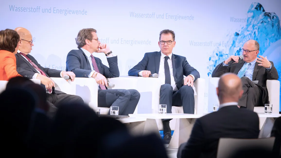 Securing Global Leadership: German Representatives from Science ...