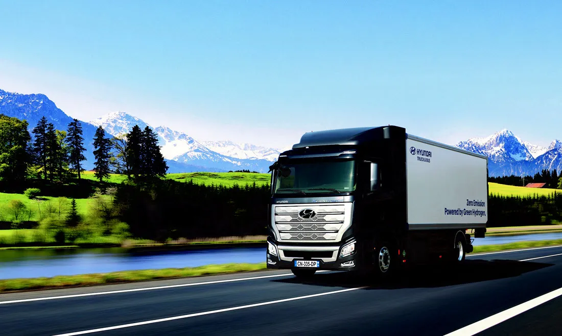 Hyundai's Hydrogen Mobility Solution Wins 2020 Truck Innovation Award