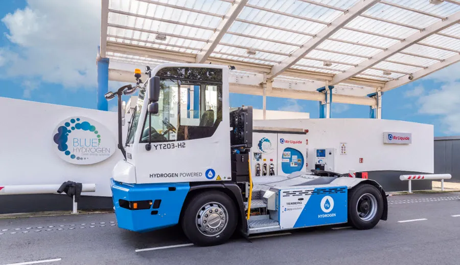 First Hydrogen-Powered Terminal Tractor Operational in Port of Rotterdam