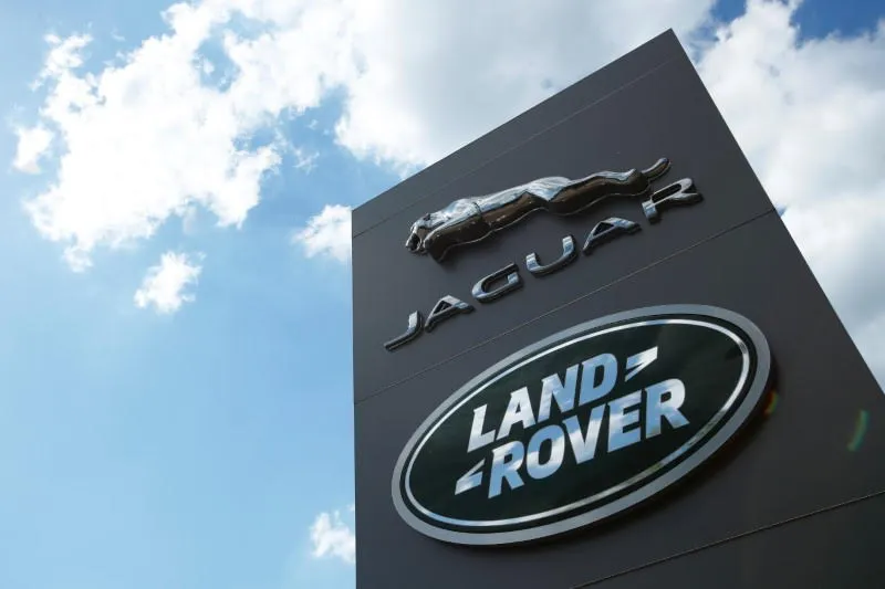 Jaguar Land Rover Develops Defender Prototype with Hydrogen-Powered ...