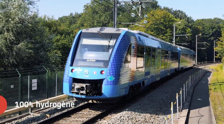 Alstom's Coradia ILint Hydrogen Train Runs For The First Time In France