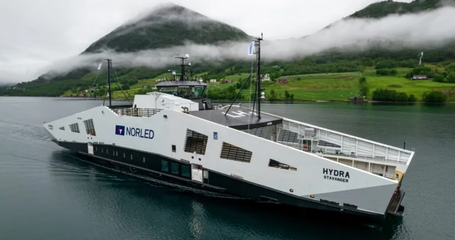 World’s First Liquid Hydrogen-Powered Vessel Wins Ship of the Year Award