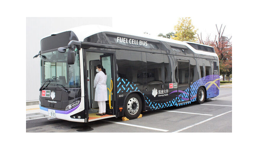 Ibaraki Prefectural Officials Get Tour Of PCR Testing Bus