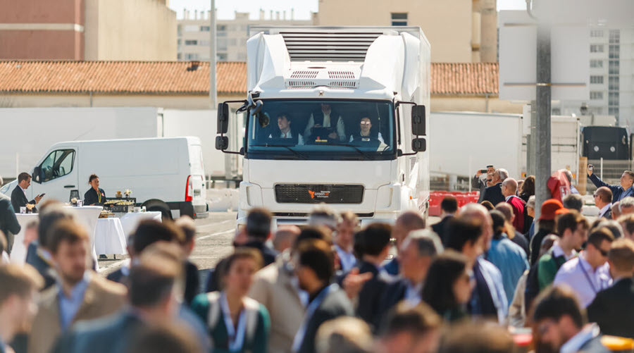 World Premier: GreenGT Unveils The Hydrogen Electric Cathyope Truck In ...