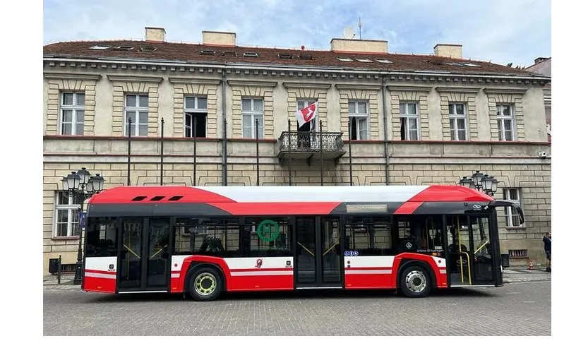 Poland's First Hydrogen Buses Go Into Service