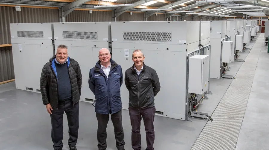 EMEC Hydrogen R&D Facility and Invinity’s Battery System Receives Visit ...