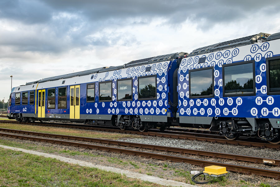 World Premiere: First Network With 14 Hydrogen Trains Starts Operation ...