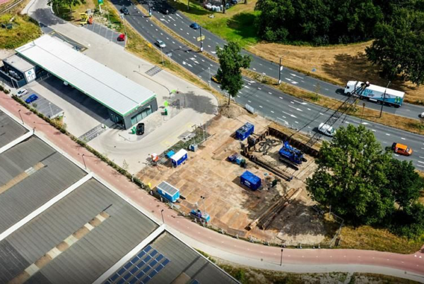 France: Schlumberger Group Along With Its Cameron Plant In Béziers ...