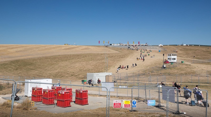 Hydrologiq Deploys First 100kVA Hydrogen-Powered Generator At Boomtown Fair