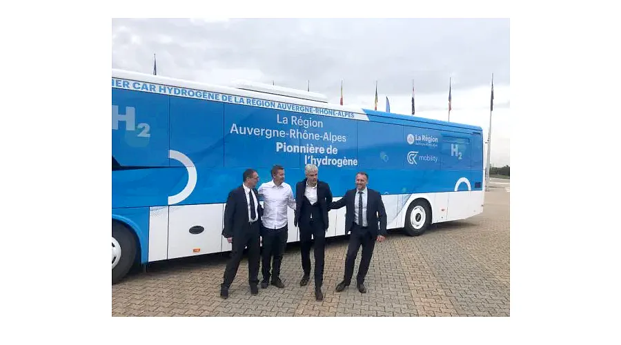 The First Hydrogen Retrofit Bus in France Presented in Lyon by the Region
