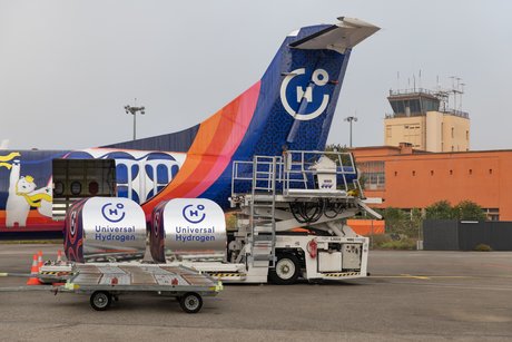 In France Universal Hydrogen Is Testing The Loading Of Hydrogen Modules ...