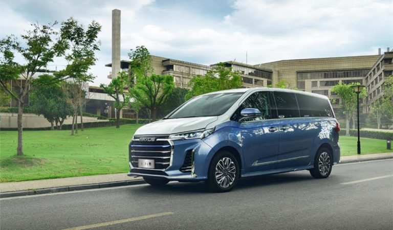 SAIC Motor Puts First Batch Of 80 Hydrogen Fuel Cell Vans Into Service ...