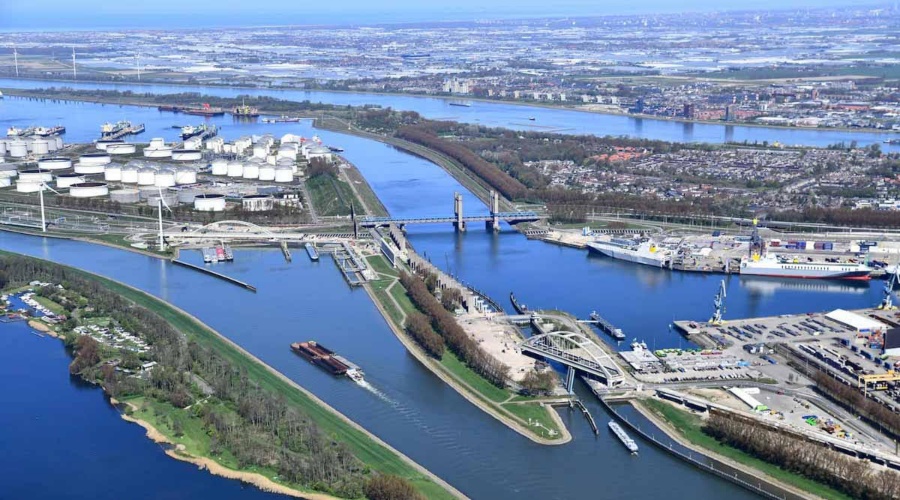 Australia’s Queensland Assesses Hydrogen Export Ports