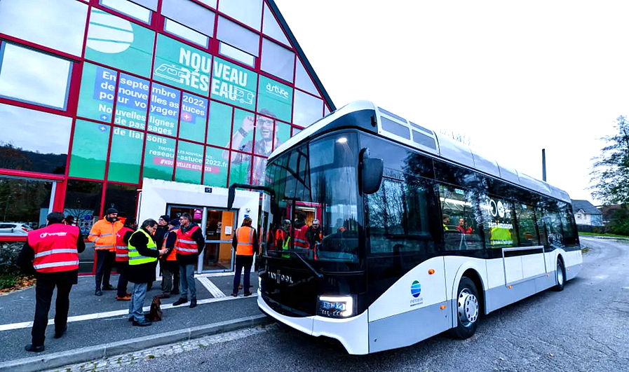 France: The First Hydrogen Bus Joins The Tip Network - FuelCellsWorks