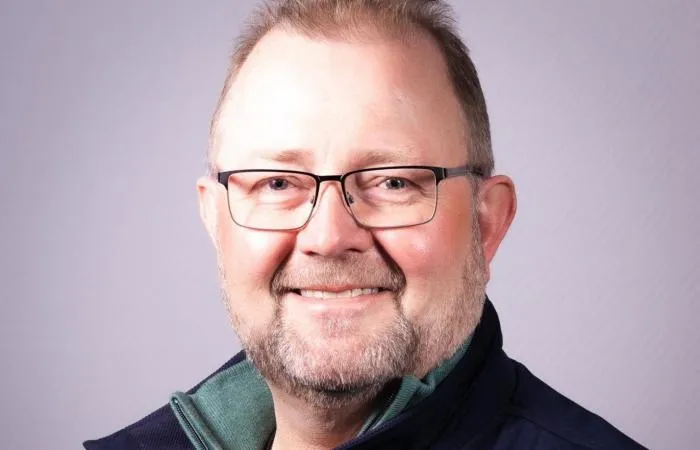 Green Filling Stations for Heavy Transport