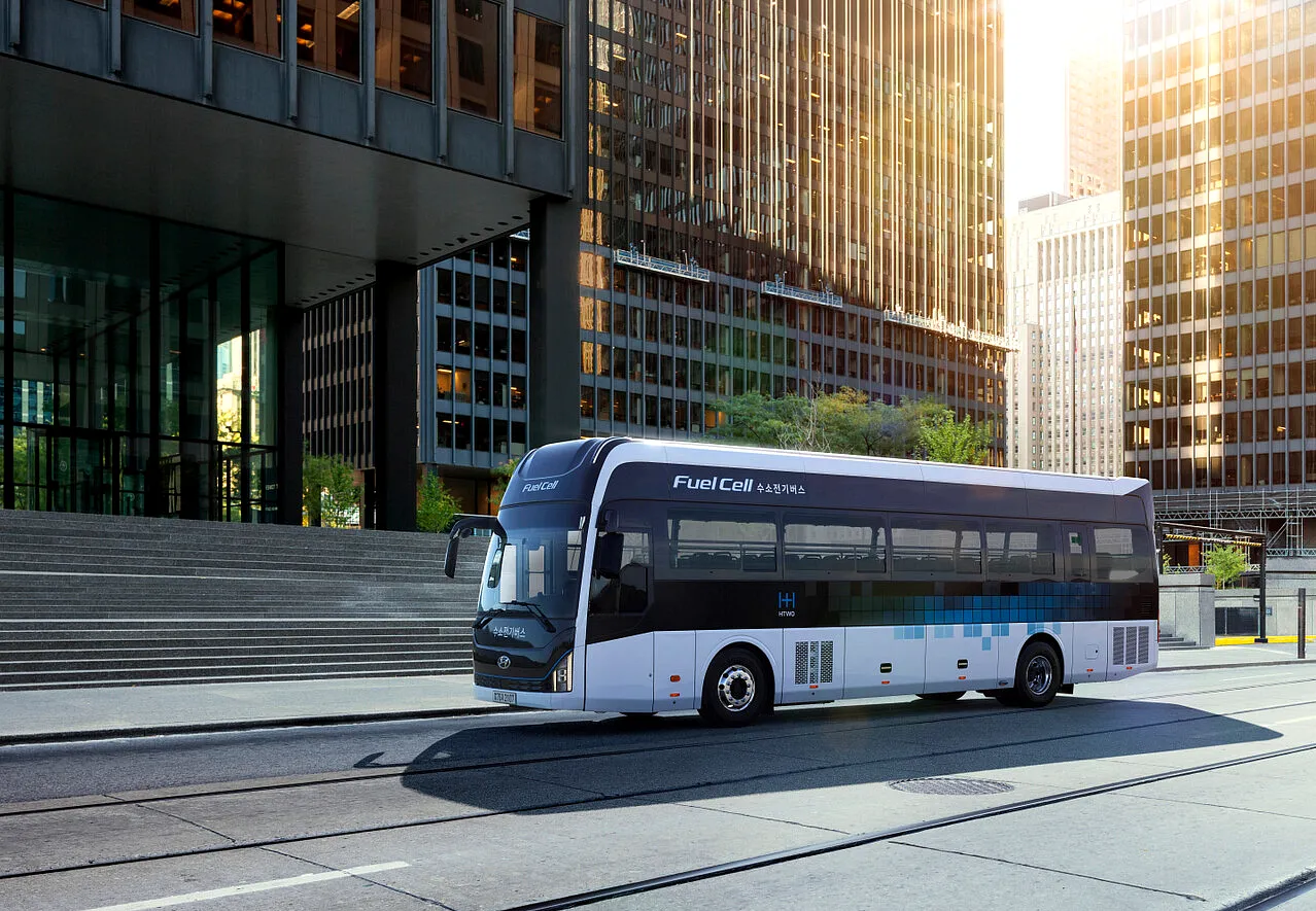 Hyundai Launches World's First High-Speed Hydrogen Electric Bus ...