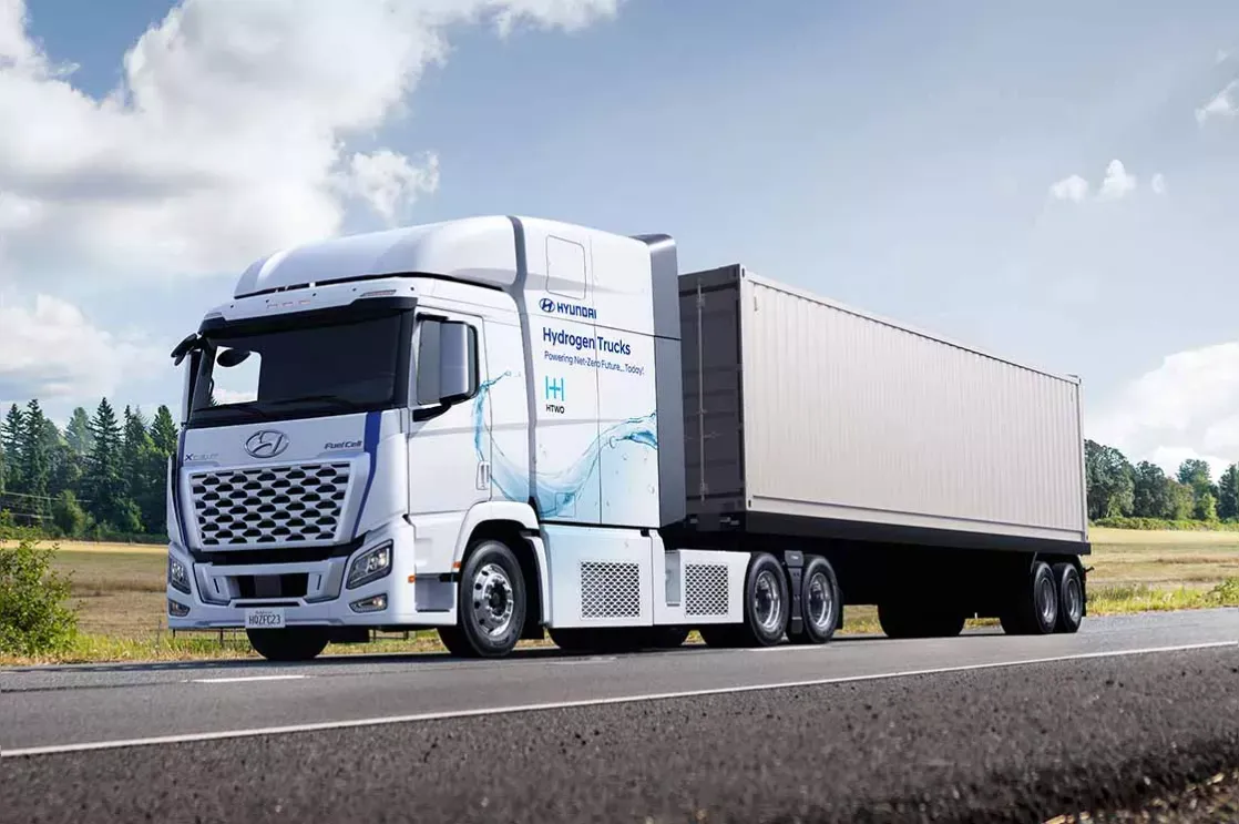 Hyundai Motor Premieres Commercialized Model of Its Xcient Fuel Cell ...