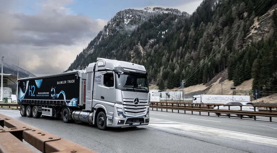 Touring the Alps With Battery and Hydrogen – CO2-Neutral Trucks From ...