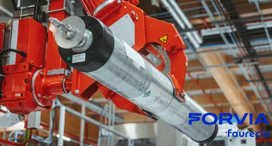 FORVIA Starts Deliveries of Hydrogen Tanks From First Mass Production ...