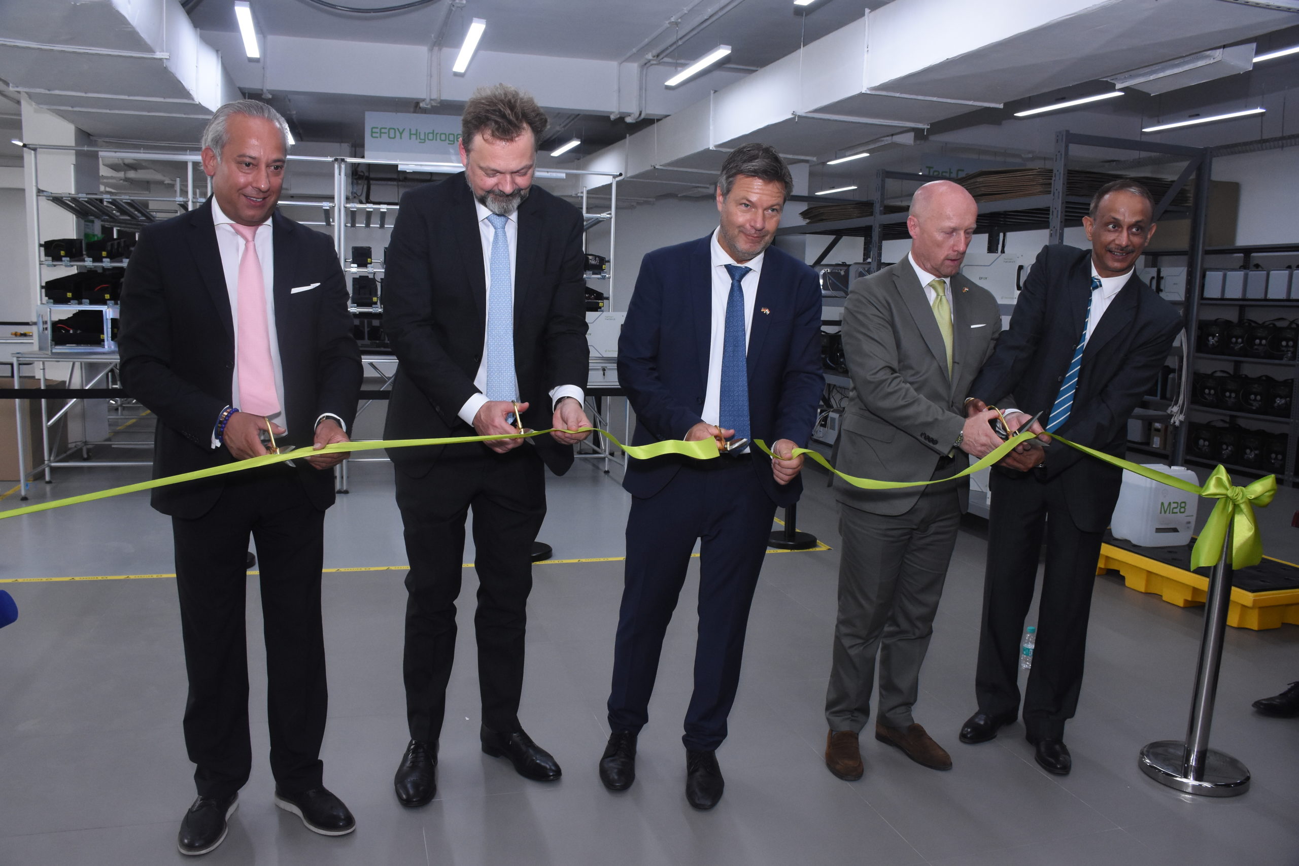 SFC Energy Starts Production Of Hydrogen And Methanol Fuel Cells In ...