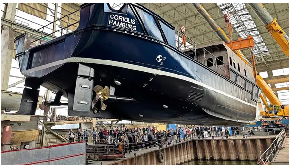 Hydrogen-Powered Coriolis: The Research Vessel Takes Its First Plunge Into The Waters ...