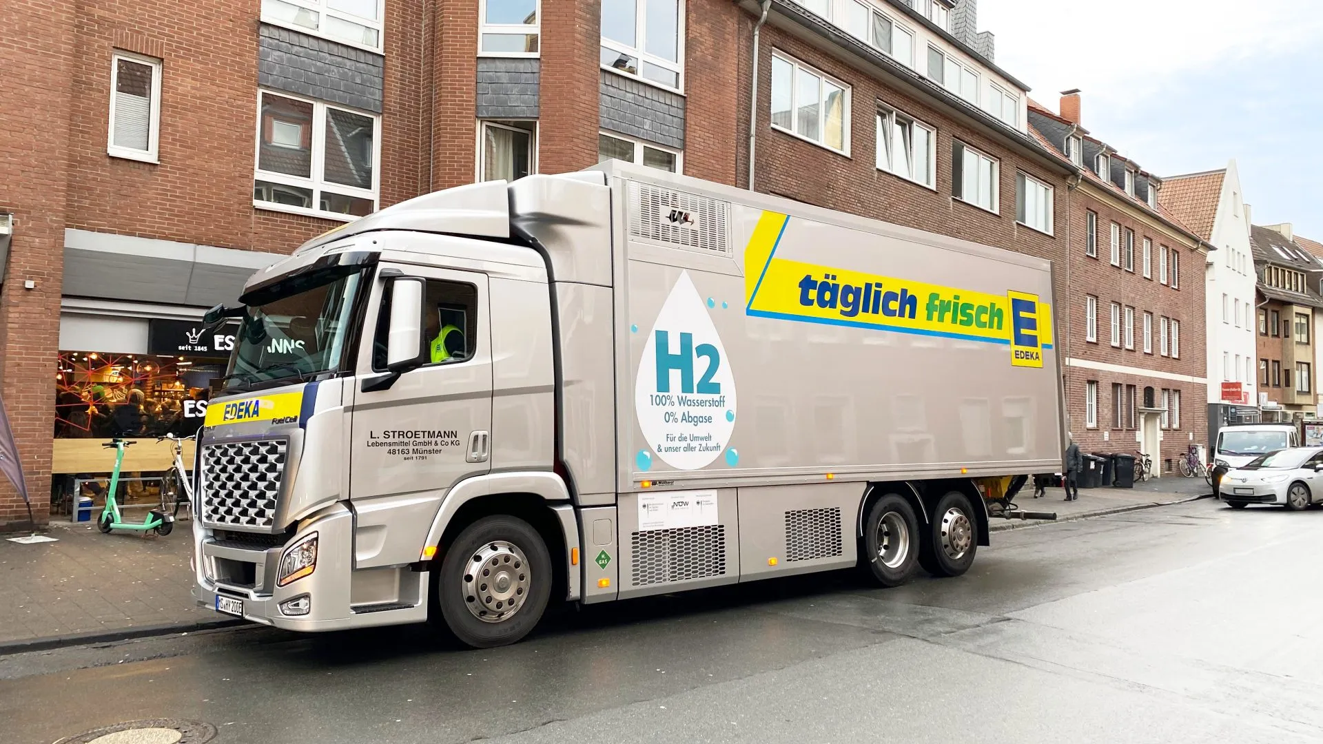 Stroetmann Deploys Hydrogen Trucks with Frigoblock Electric ...