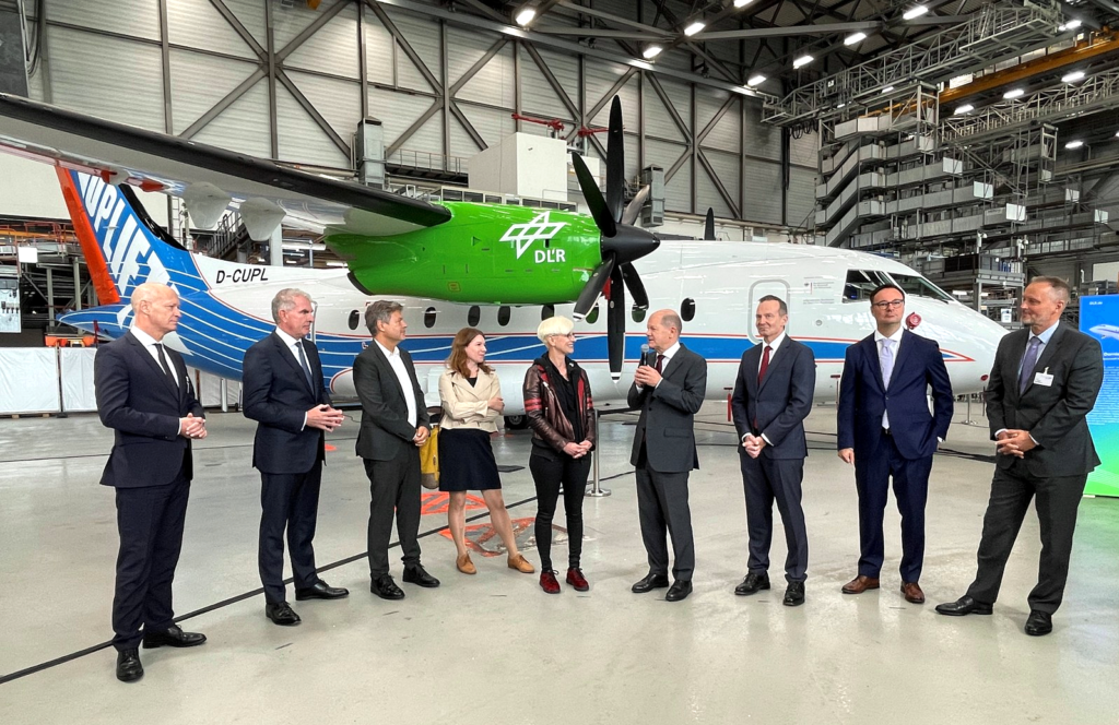 DLR's Latest Research Aircraft Pioneers Hydrogen Advancements In ...