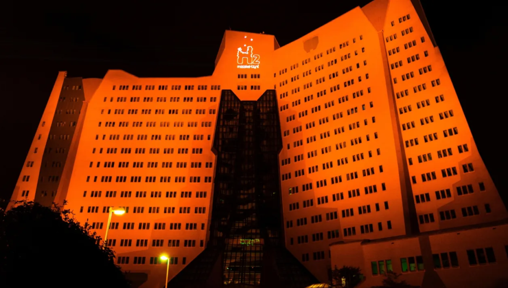 Gasunie Headquarters Sparkles In Olympic Hydrogen Week Celebration ...