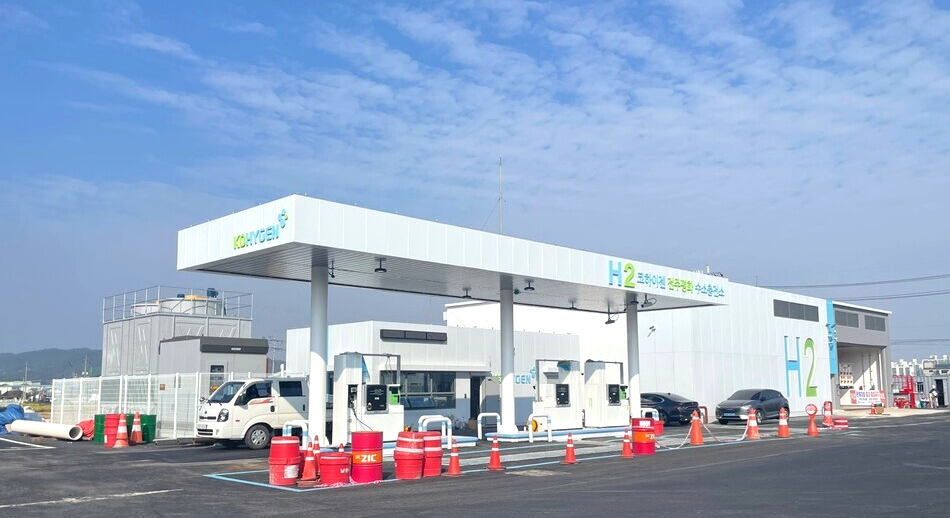 Koheizen Debuts Mega Hydrogen Refueling Station For Commercial Fleets ...
