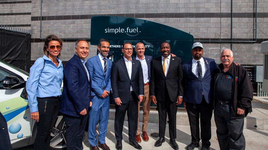 Philadelphia Eagles And PDC Machines Celebrate Launch Of SimpleFuel™ Hydrogen Refueler At ...