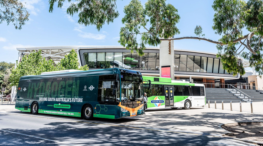 Victoria Rolls Out Its First Hydrogen Buses - FuelCellsWorks