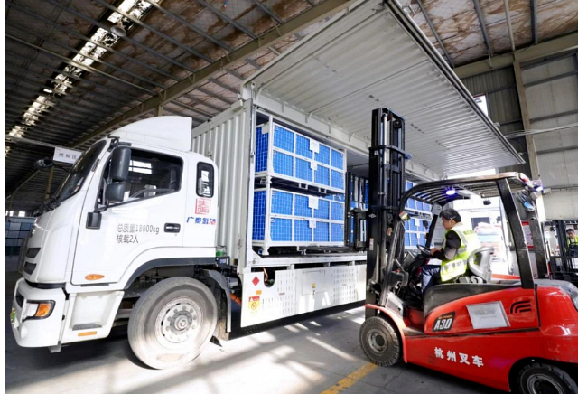 60 Hydrogen Fuel Cell Trucks: Suzhou Jinlong's Hydrogen Logistics ...