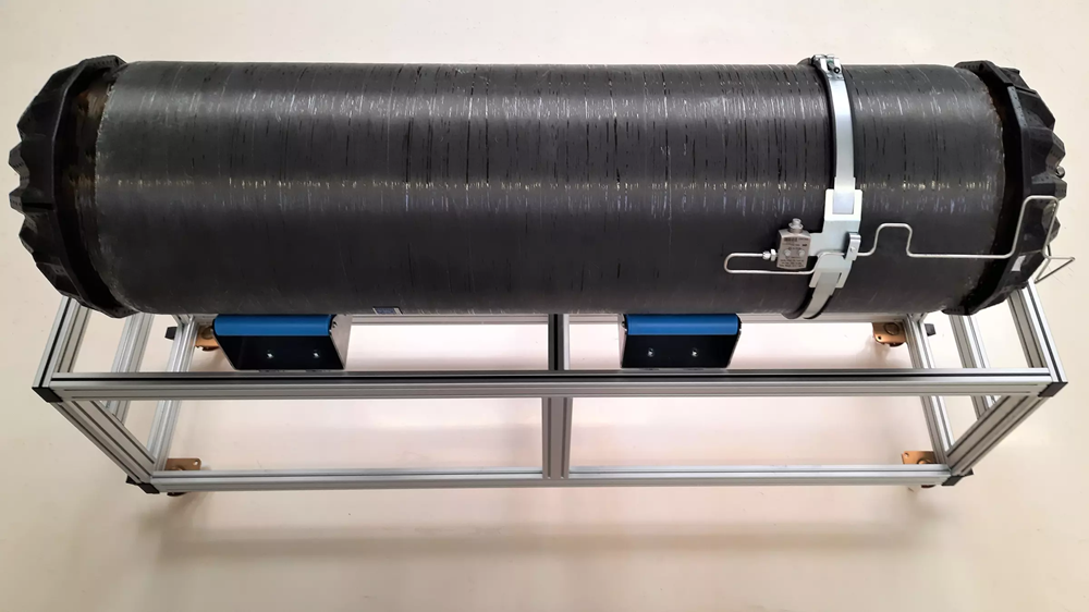 First Certified H2 Tank With 700 Bar And 350 Litres Is Now Approved For ...