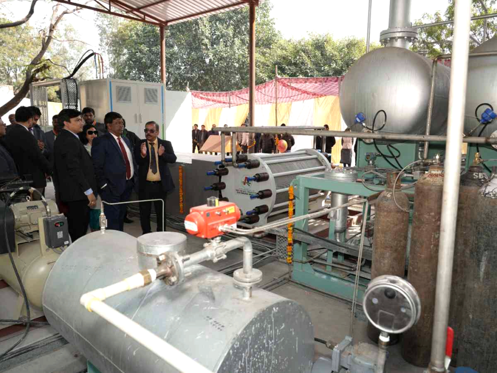 THDCIL Launches India's Largest Electrolyser And Fuel Cell-Based Green Hydrogen Pilot Project In ...