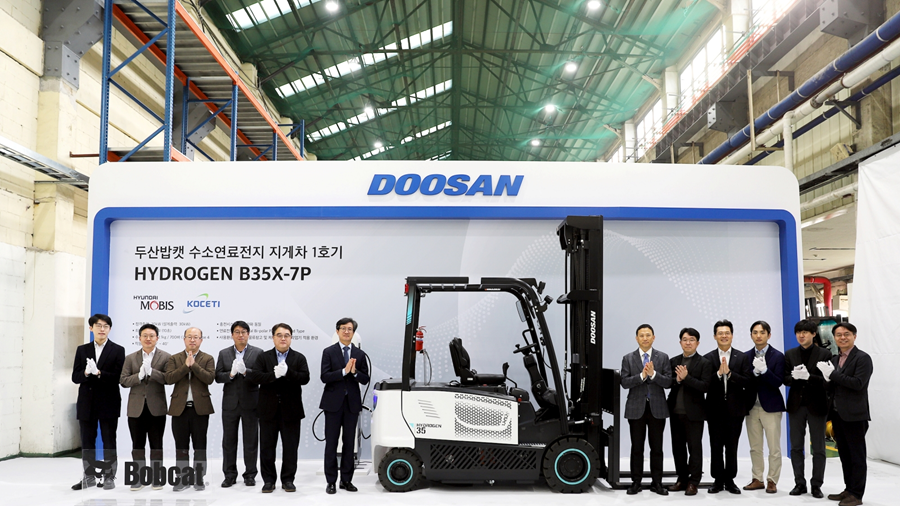 Doosan Bobcat Launches Korea's First Hydrogen Fuel Cell Forklift ...