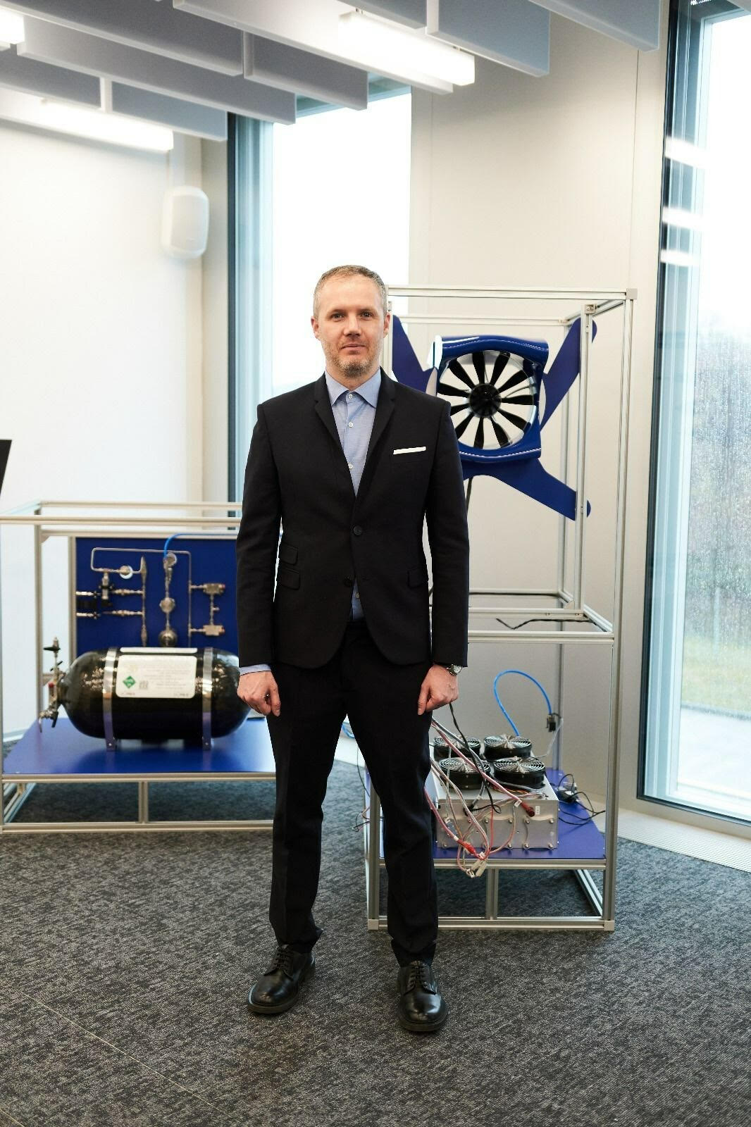 Sirius Aviation AG Debuts World’s First Hydrogen Powertrain With Sauber ...