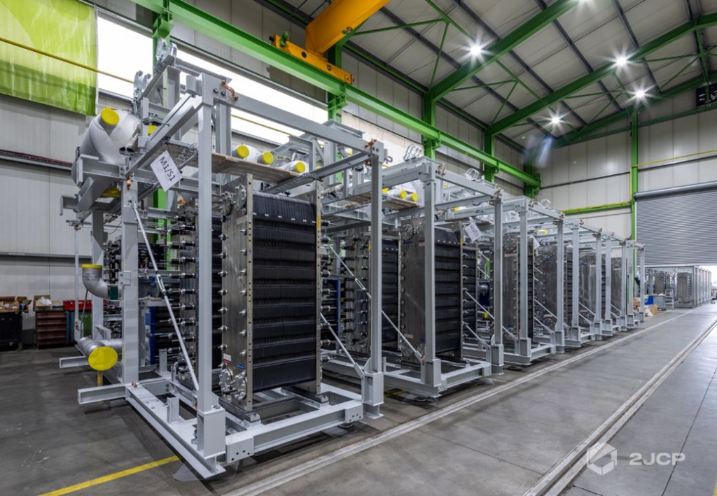 2JCP Completes Production Of Silyzer300 Electrolyzers For Siemens ...