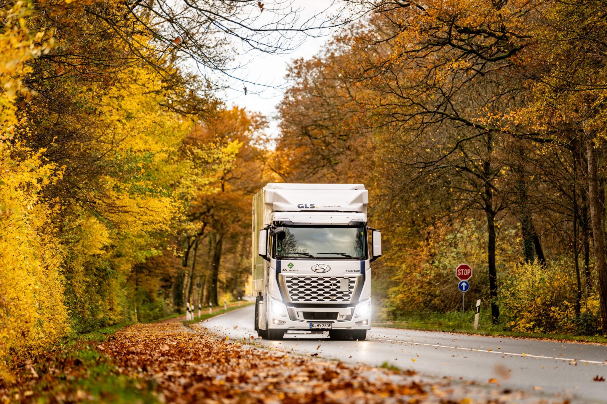 GLS Germany Showcases Hyundai Xcient Fuel Cell Truck In Hydrogen ...