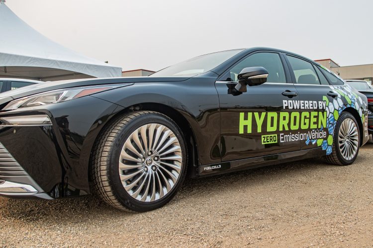 Edmonton International Airport’s New Fleet Of Hydrogen Vehicles: The ...