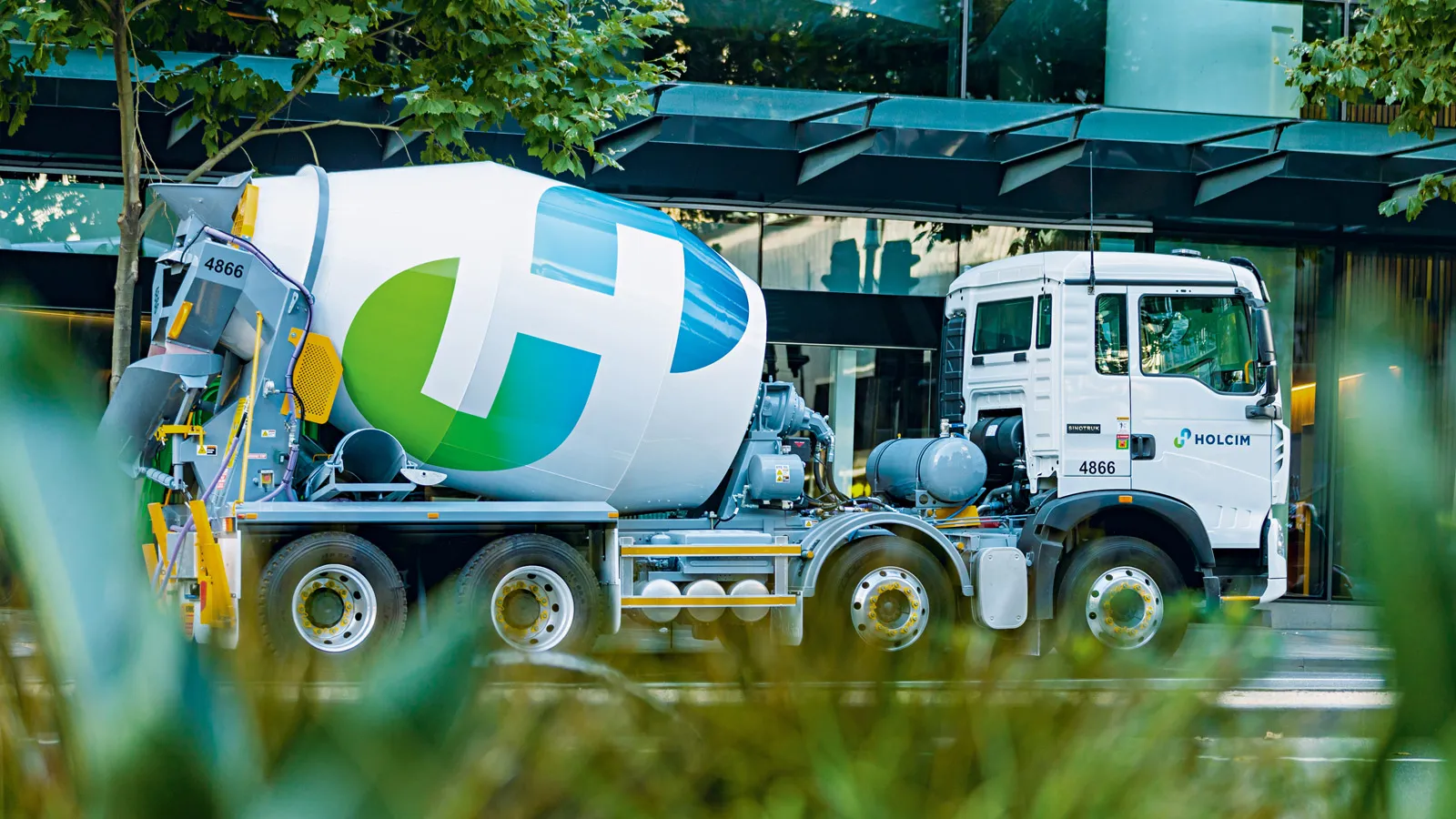 Fives and Holcim Forge Ahead with Groundbreaking Hydrogen ...