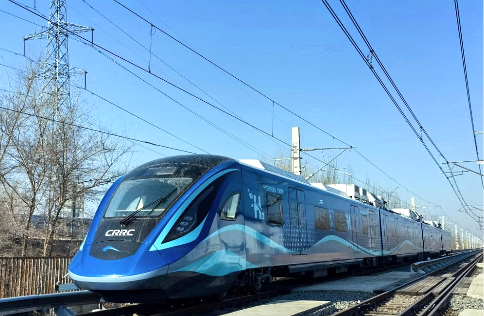 China’s First Homegrown Hydrogen-Powered Urban Train Completes Test ...