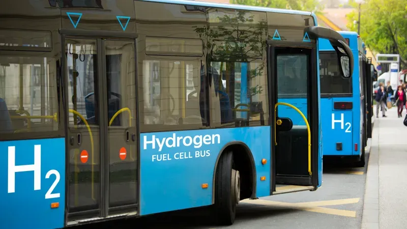 Fuel Cell Electric Buses Up 75% in Transit Fleets Last Year
