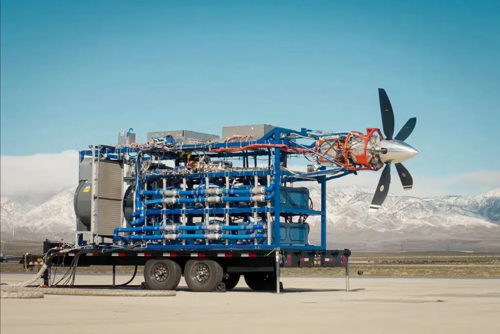 World’s Largest Liquid Hydrogen Jet Powertrain Is Ready to Take Off