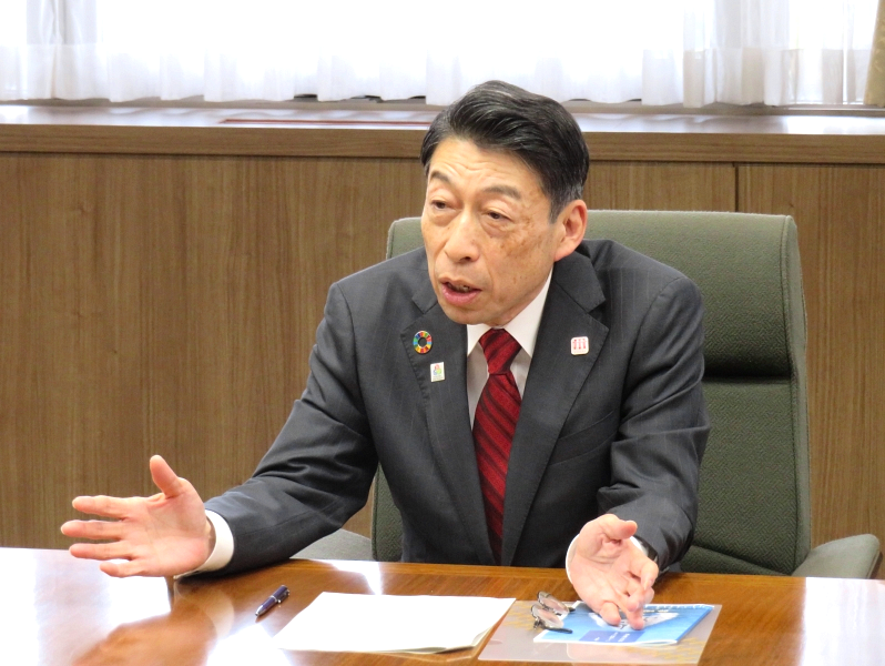 Japan’s First Sightseeing Boat Powered By Hydrogen Fuel Cells And ...