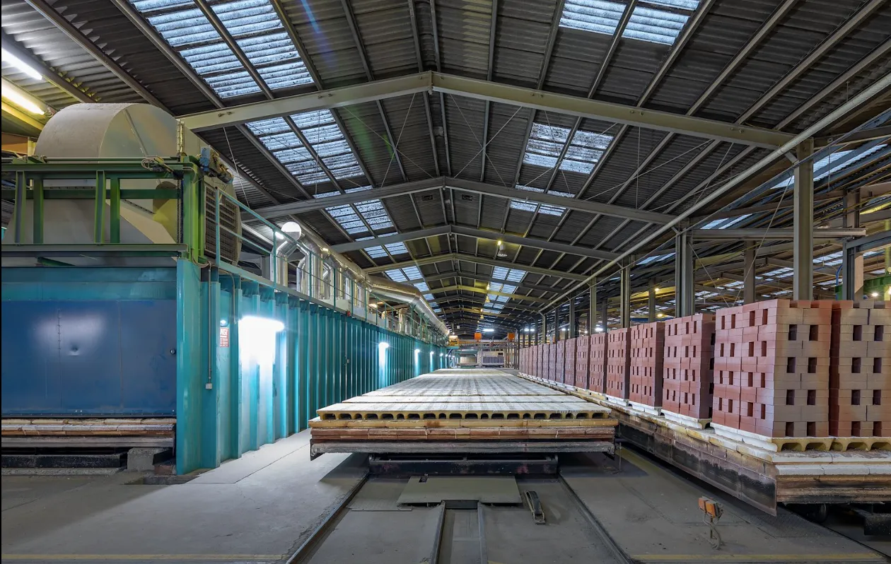 Pilot with Green Hydrogen for Climate-Neutral Bricks