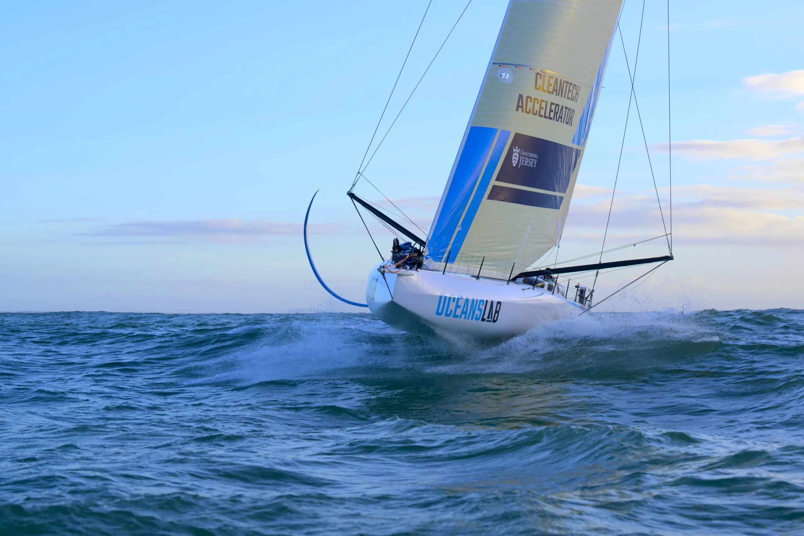 OceansLab Targets the Ocean Race With Hydrogen-Powered Race Boat
