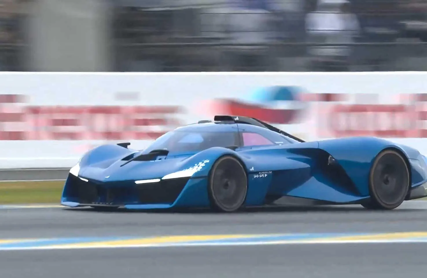 Zinedine Zidane Represents Alpine at the Legendary 24 Hours of Le Mans